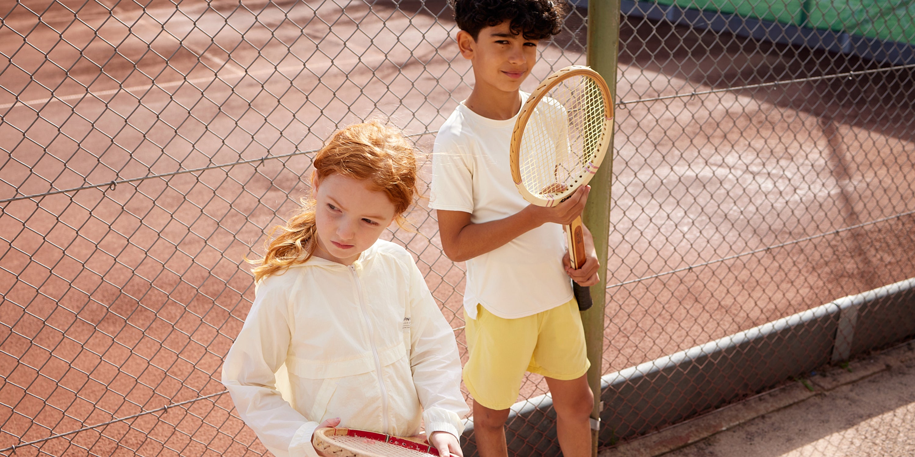 MINI A TURE - Certified childrens outerwear. Wind- and waterproof